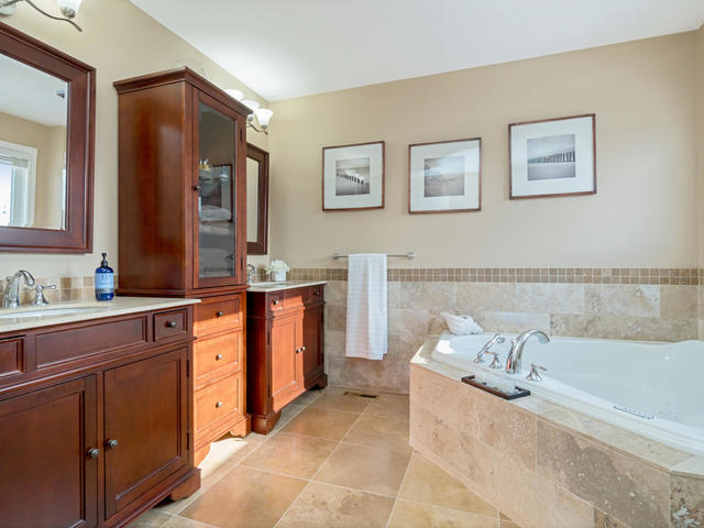 This listing is no longer available