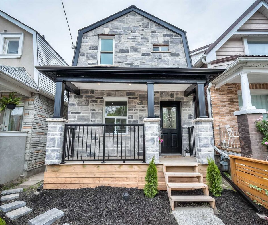 CHARMING TORONTO HOME UNDER $800K